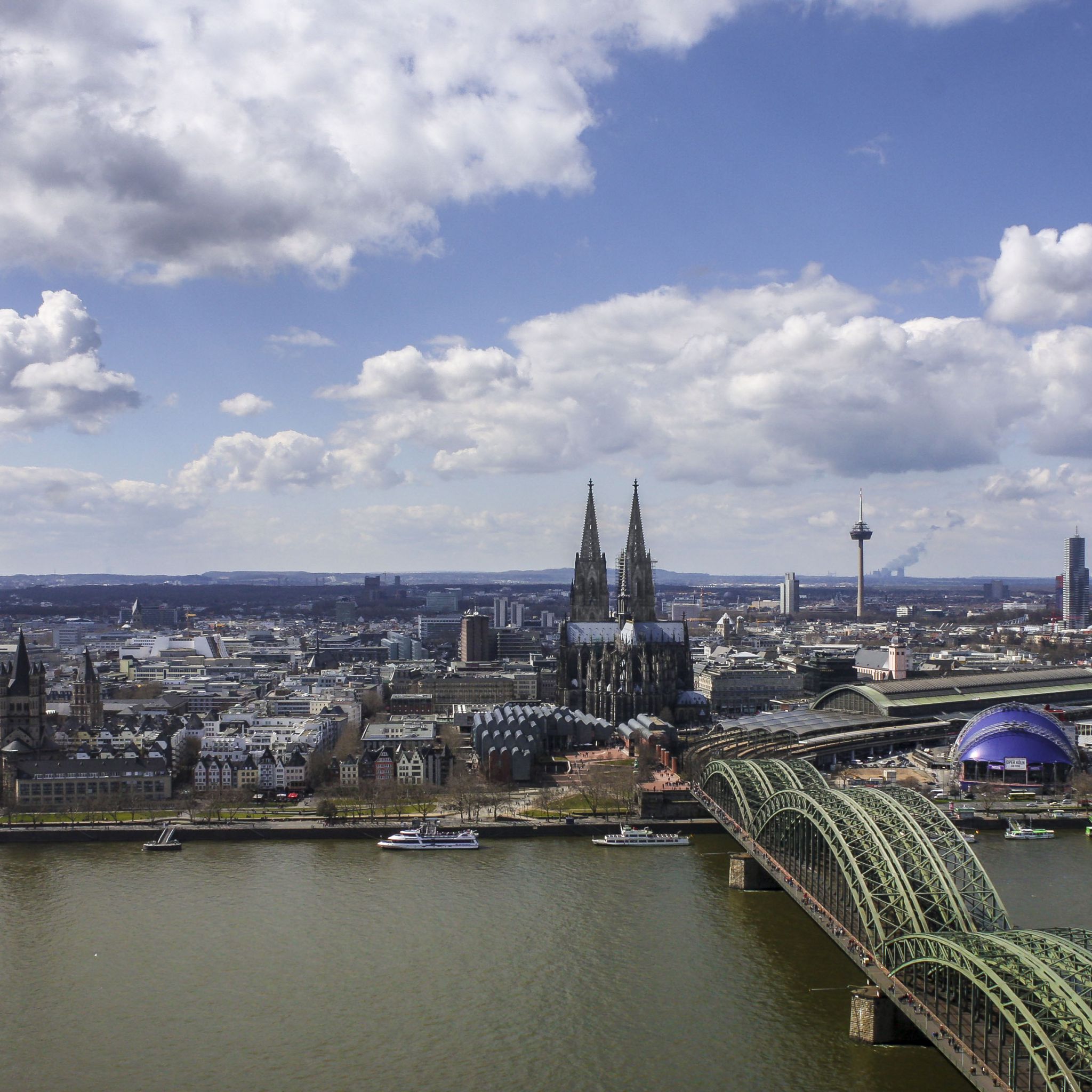 Blick nach Köln Zentrum – Hintergrundbilder.de