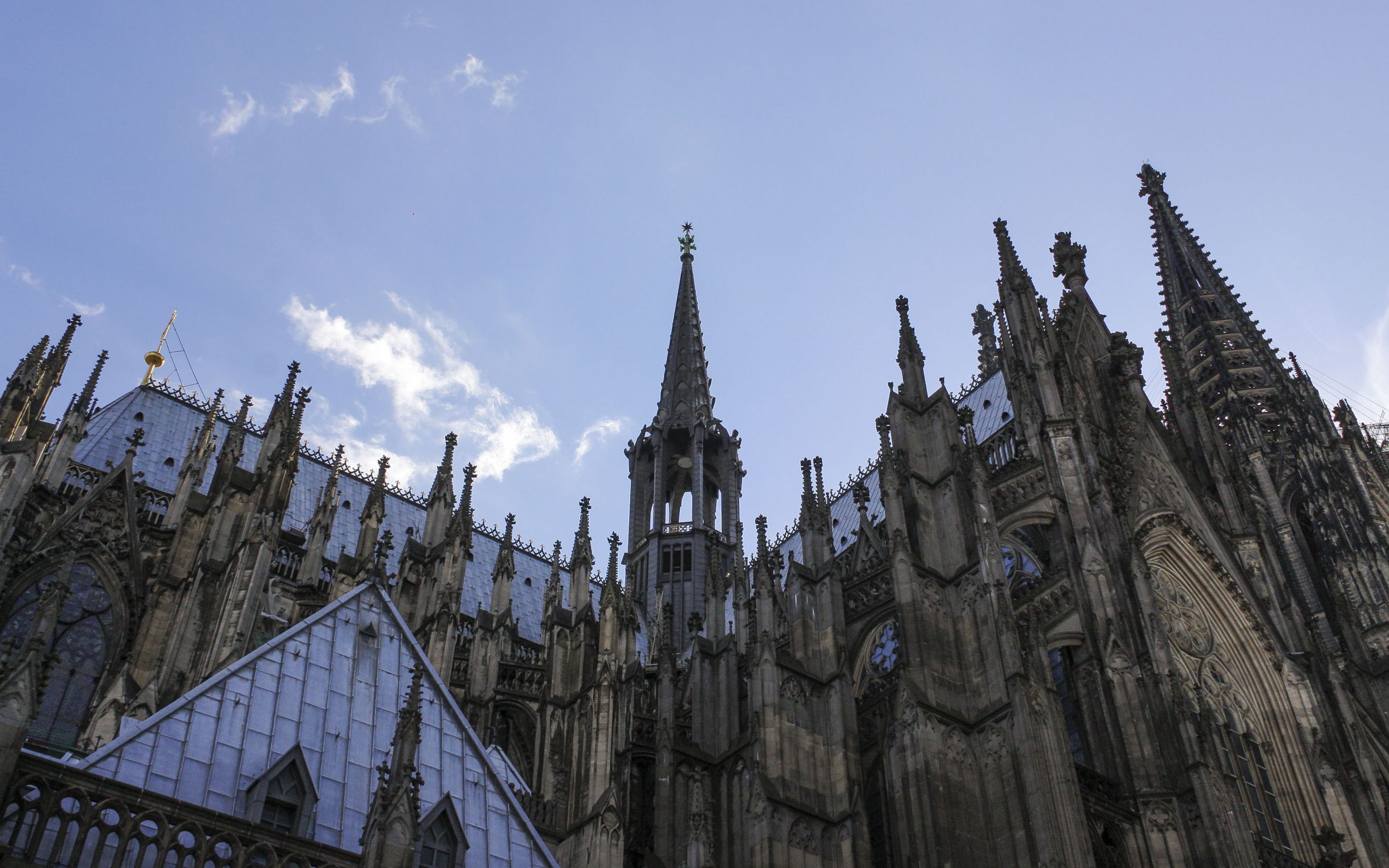 Kölner Dom Südostseite – Hintergrundbilder.de